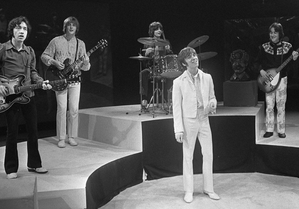 The Easybeats - Friday On My Mind - OldiesButGoodies