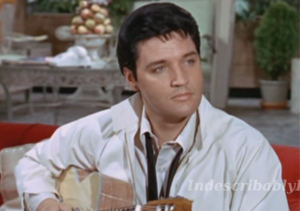 Indescribably Blue - Elvis Presley - OldiesButGoodies