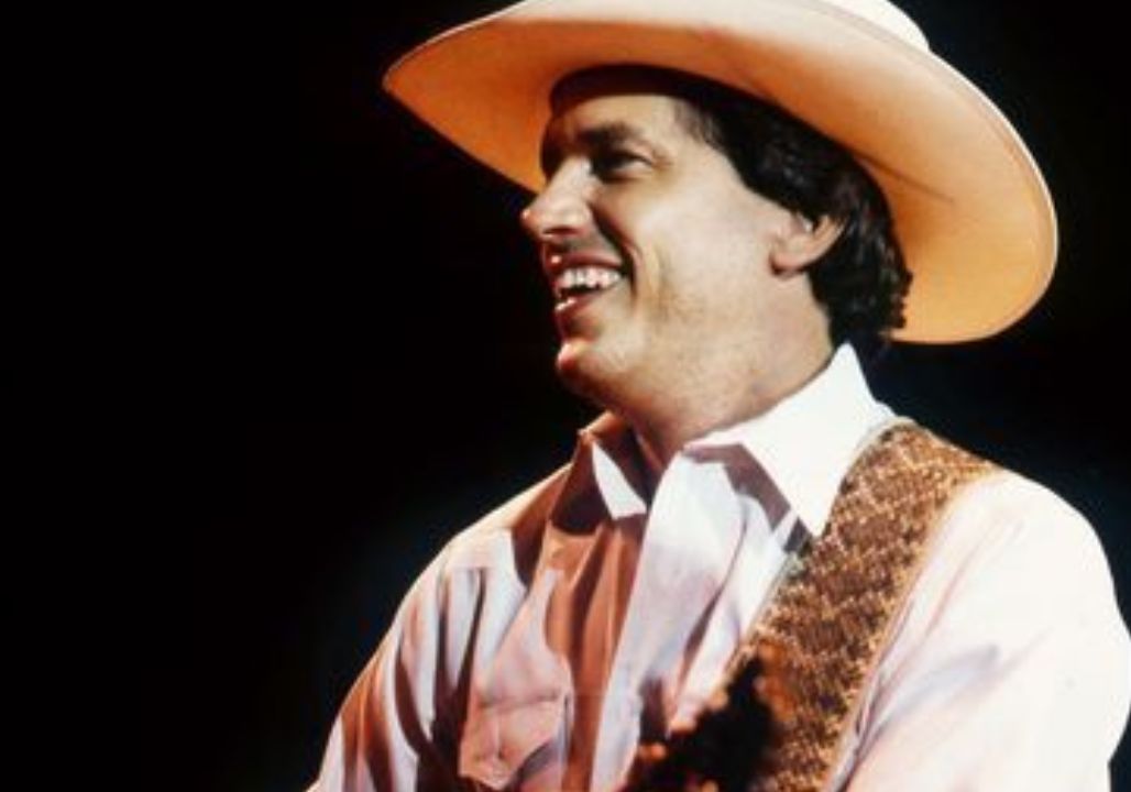 "She'll Leave You With A Smile" - George Strait - OldiesButGoodies