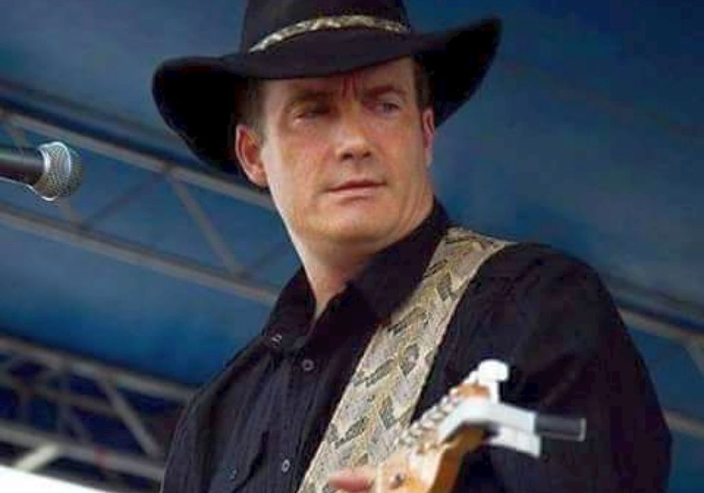 Silver Wings - Scott Haggard "Merl Haggard's Son" - OldiesButGoodies