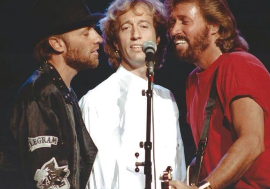 BEE GEES - Don't Forget To Remember - OldiesButGoodies