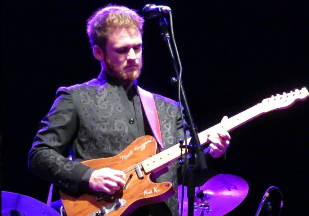 Ben Haggard sing a great version of a Merle Haggard classic "Swinging ...