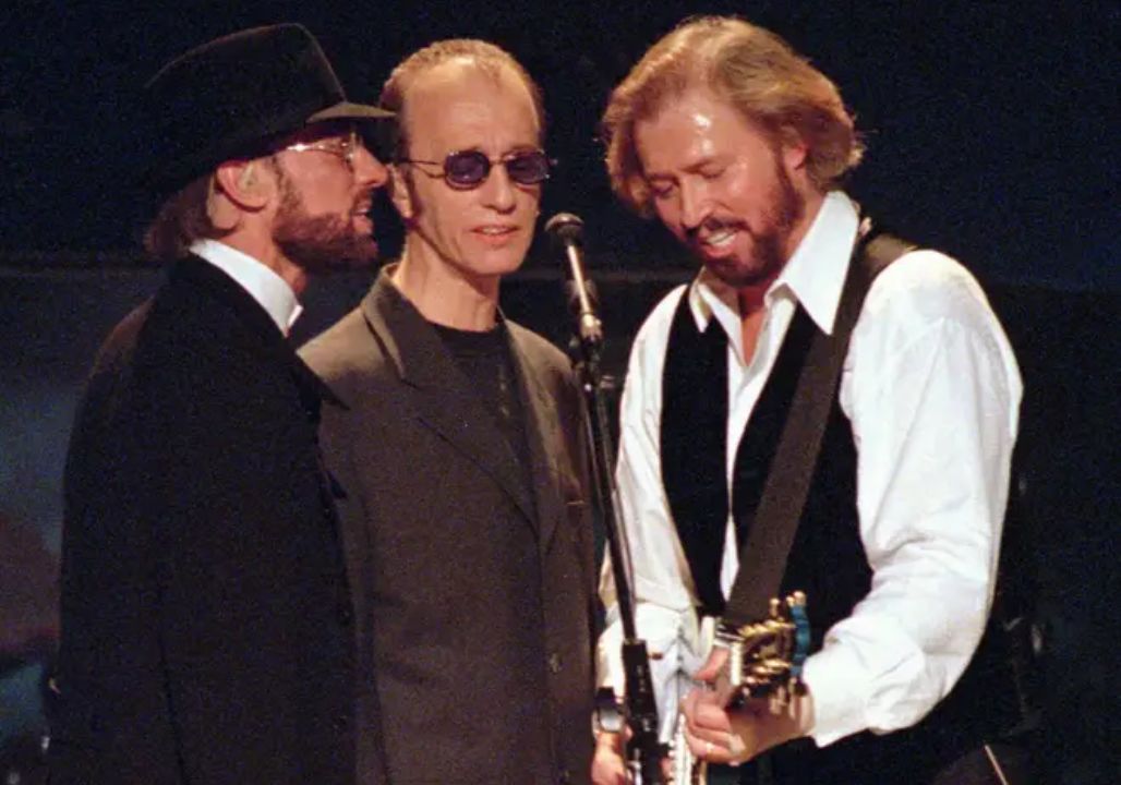 Bee Gees - I’m Weeping - OldiesButGoodies