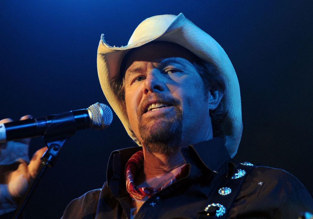 “Hear the Heartbreaking Final Song Toby Keith Recorded Before Saying ...