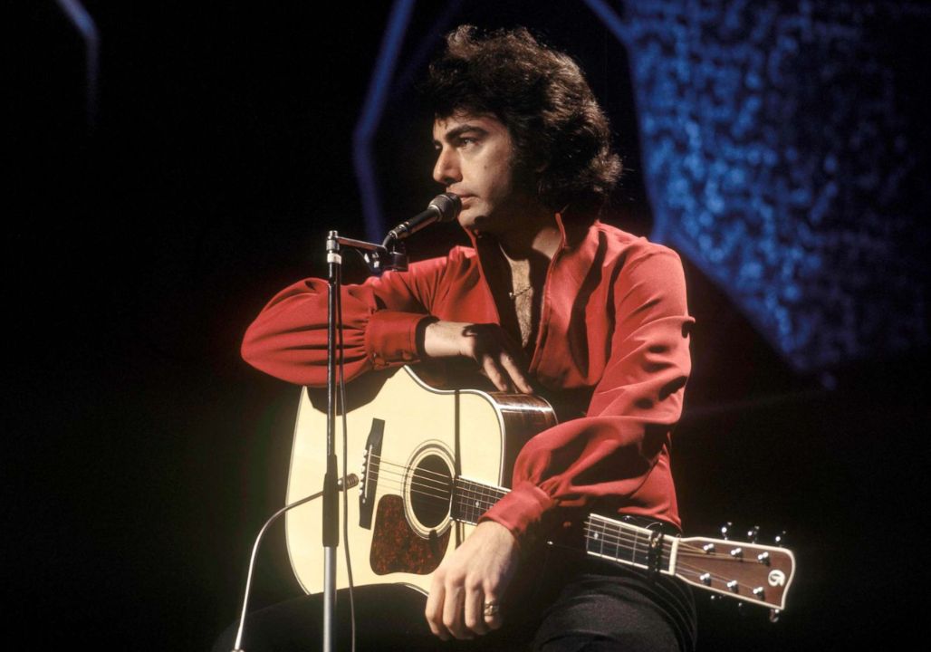 Neil Diamond - "I'm Alive" - OldiesButGoodies