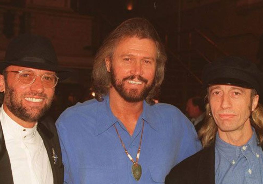 “Barry Gibb Opens Up Like Never Before: From the Tight Pants of ...